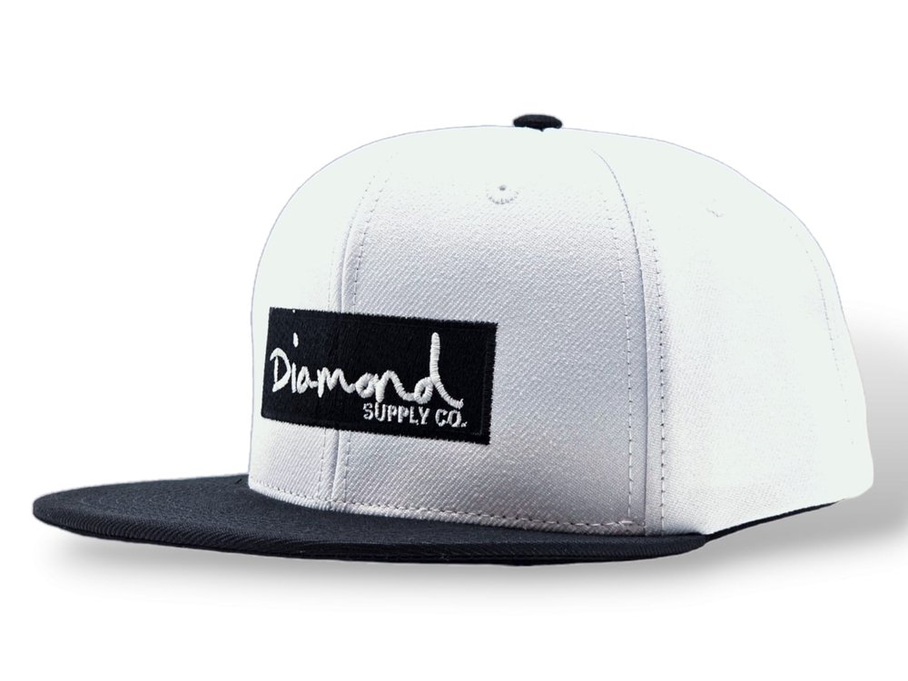 BONE DIAMOND OG SCRIPT SNAPBACK WHITE | Help Store